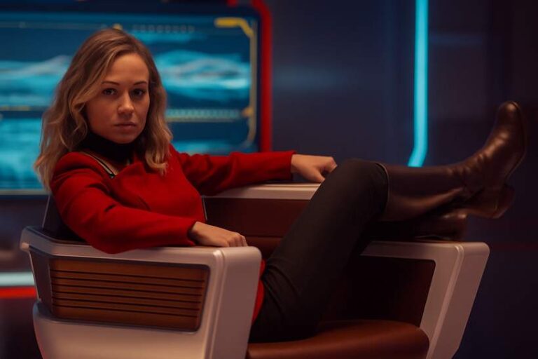 Holly Hunter Shines as Chancellor Nahla Ake in Star Trek: Starfleet Academy